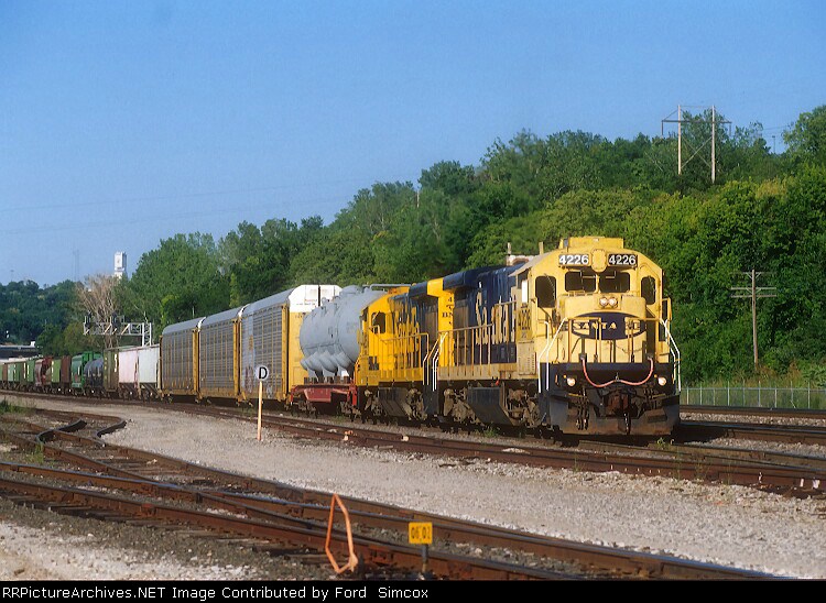 BNSF 4226 @ 5th Street